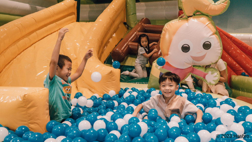 Changi Airport transforms departure hall into a hall of games ...