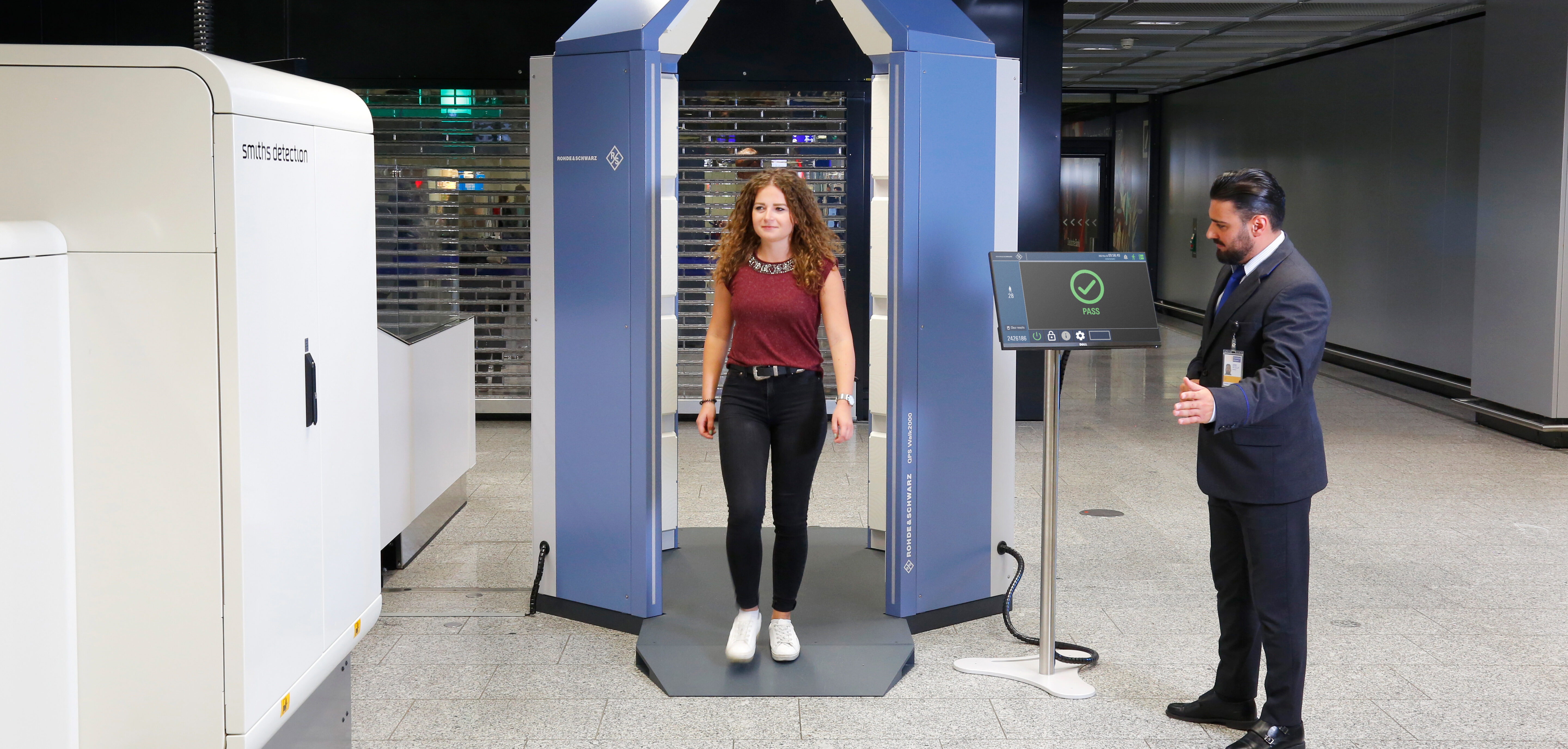 Frankfurt Airport Tests Walk Through Security Scanner For Passengers Passenger Terminal Today