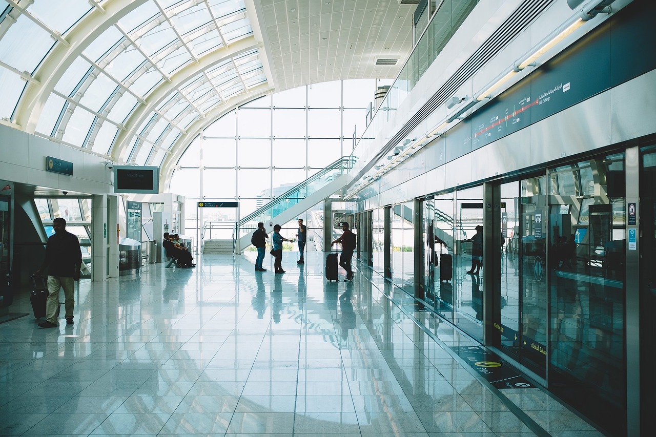 Emerging technologies present benefits and risks for airport security ...