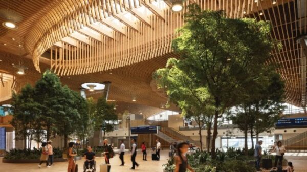 CASE STUDY: Portland International Airport's main terminal - Passenger ...