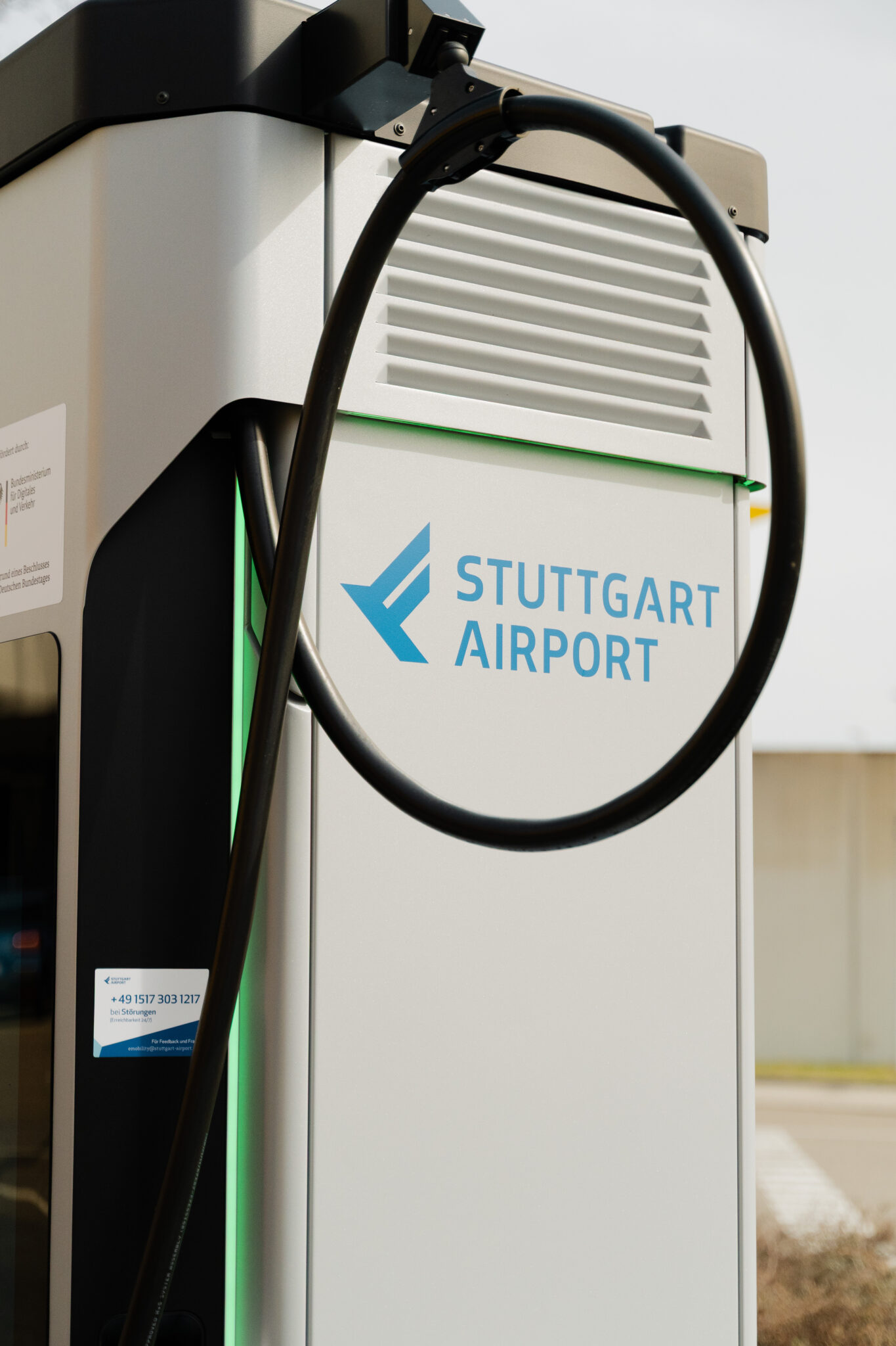 Stuttgart Airport to install 540kWh of battery storage capacity ...