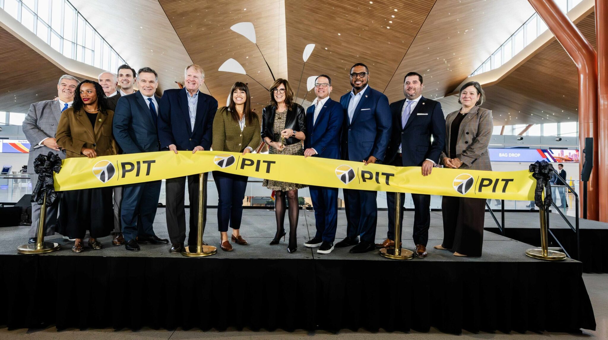 Pittsburgh International Airport unveils $1.7bn terminal | Passenger ...