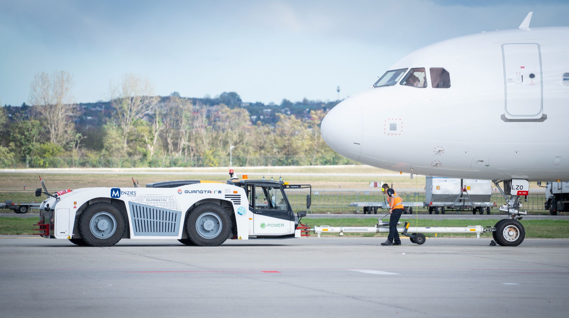 Menzies Aviation hits 25% electric ground support equipment target ...